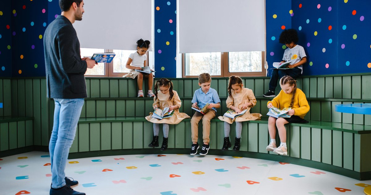 Host a Book Tasting Event! | Supporting reading for pleasure | National ...